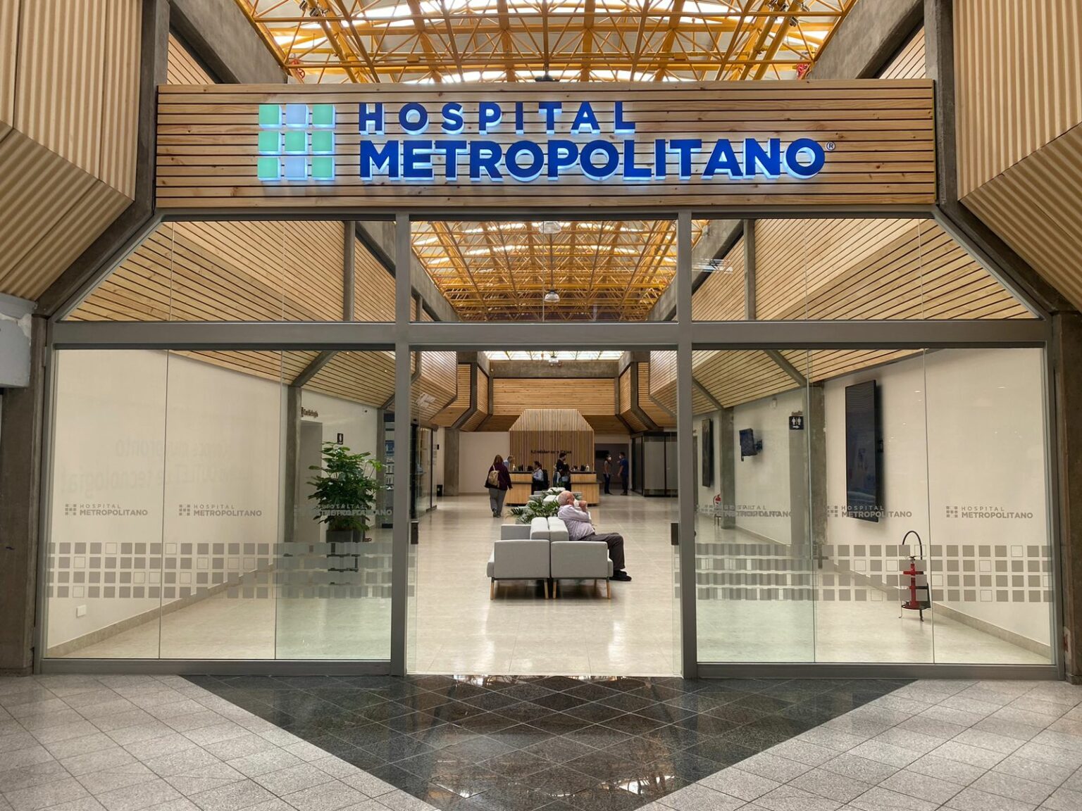 Sede Plaza del Sol - Hospital Metropolitano